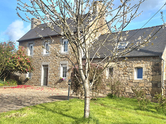 Louargat : Maison 7 pièces à vendre