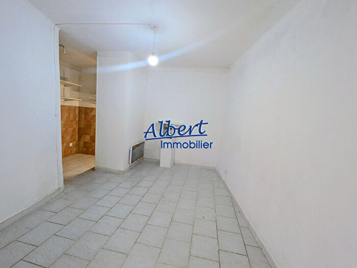 Appartement à louer - Ollioules, Centre-ville - 1 pièce