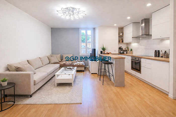 Appartement à vendre - Montauban, Centre-ville - 4 pièces - 3 chambres