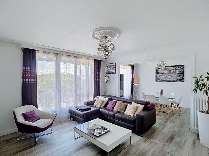 Rezé, Pont Rousseau - Appartement 5 pièces à vendre
