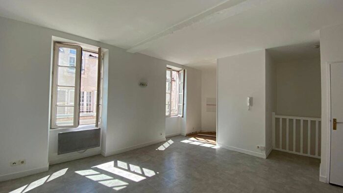 Centre Ville, La Rochelle : Appartement 3 pièces à louer