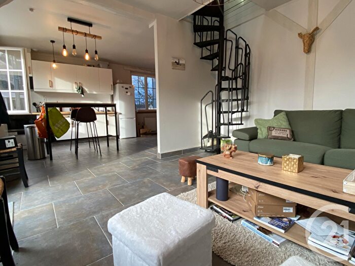 Maisons à vendre et appartements à louer - 1