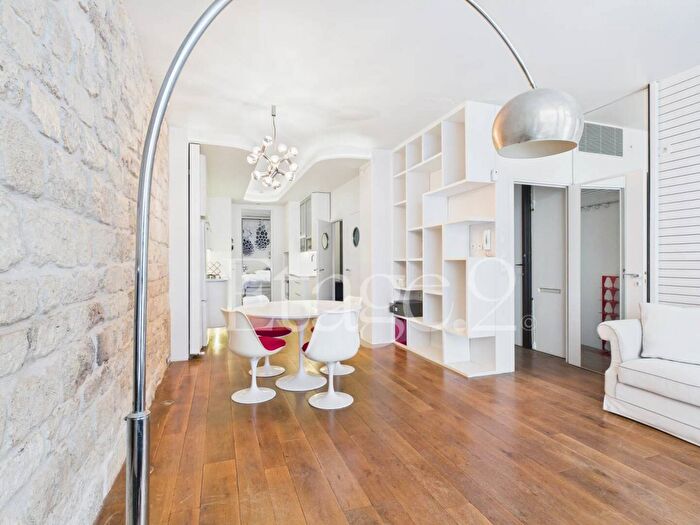 Appartement à louer - Notre Dame des Champs, Paris ème arrondissement - 3 pièces - 2 chambres