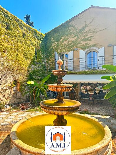 Maison à vendre - Castries - 12 pièces - 7 chambres