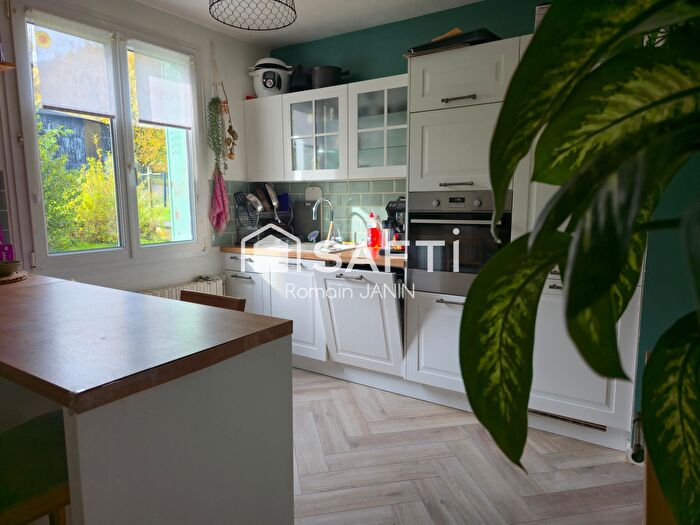 Maison à vendre - Nixéville-Blercourt - 5 pièces - 4 chambres