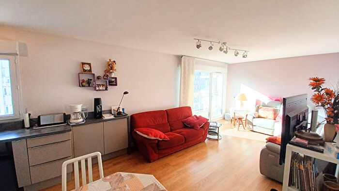 Appartement à vendre - Ivry-sur-Seine, Petit Ivry - 4 pièces - 3 chambres