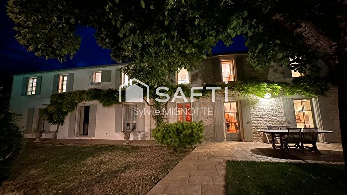 Maison 8 pièces à vendre à Saint-Médard-dAunis