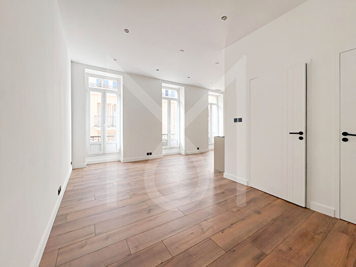 Appartement à vendre - Marseille e , Bompard - 2 pièces - 1 chambre