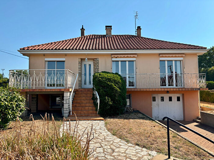 Jazeneuil : Maison 4 pièces à vendre
