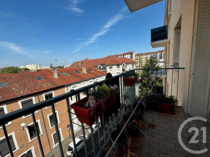 Appartement 3 pièces à vendre - Villeurbanne, Perrallière