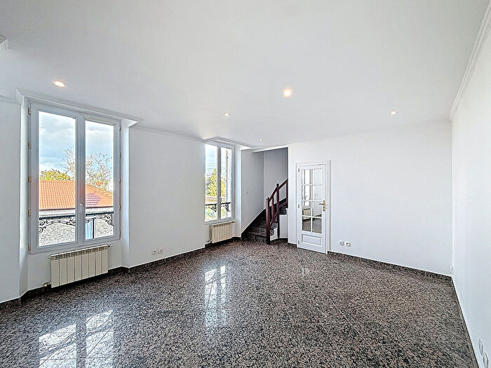 Appartement à vendre - Saint-Maur-des-Fossés, Les Mûriers - 2 pièces - 1 chambre