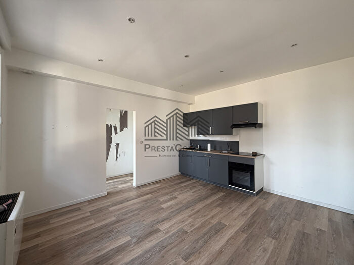 Appartement à louer - Caudebec-lès-Elbeuf - 2 pièces - 1 chambre