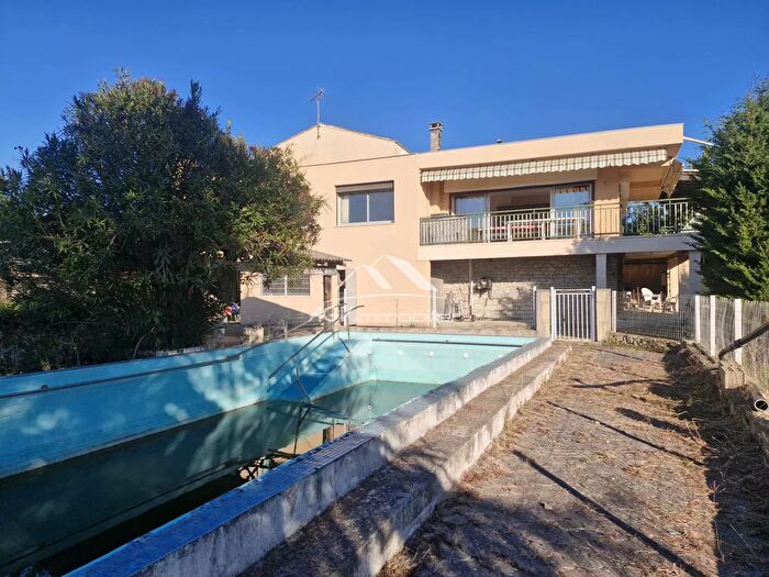 Maison à vendre - Saint-Jean-de-Ceyrargues - 10 pièces - 4 chambres