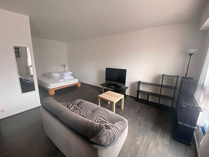 Château de Thouars, Talence : Appartement 1 pièce à louer