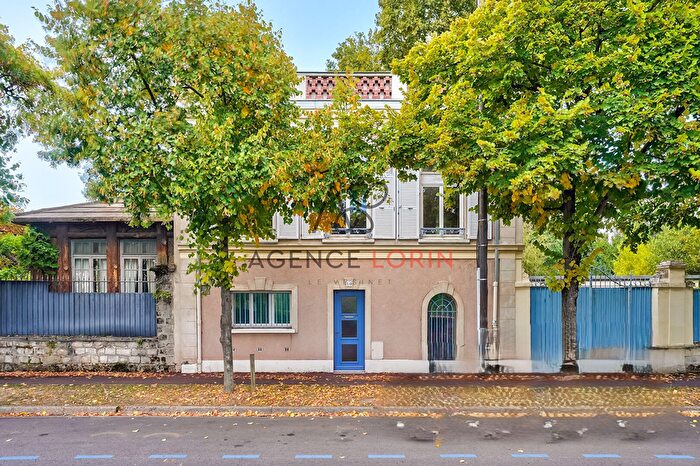 Maison 7 pièces à vendre à Chatou, Sud