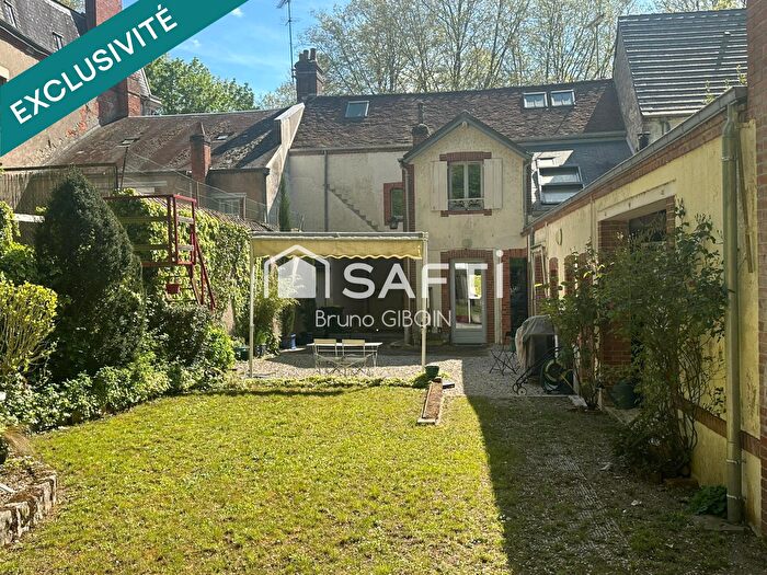 Maison à vendre - Gien, Centre-ville - 6 pièces - 4 chambres