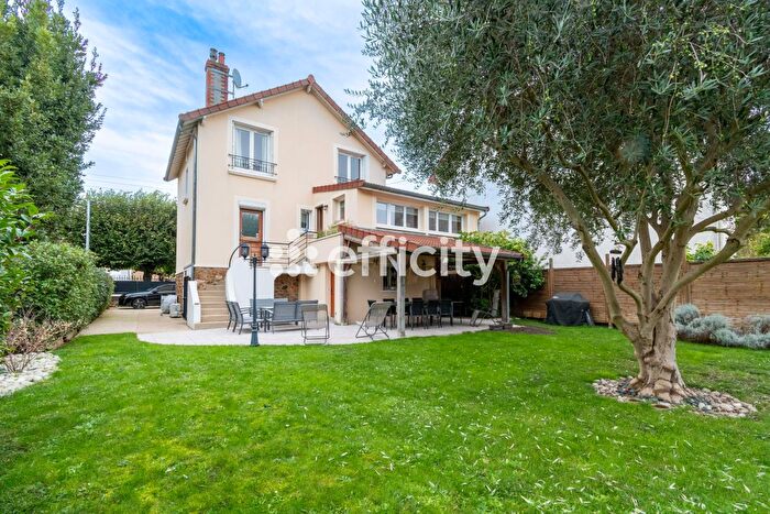 Villeneuve-le-Roi, Faisanderie - Maison 6 pièces à vendre