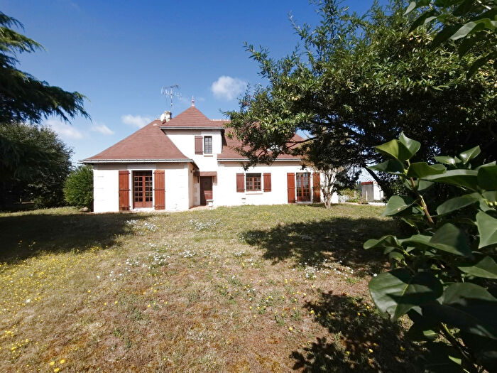 Maison à vendre - Loudun - 5 pièces - 3 chambres
