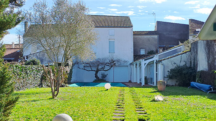 Maison à vendre - Villeneuve-sur-Lot - 4 pièces - 3 chambres