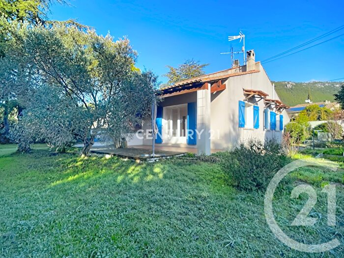 Maison à vendre - Cuges-les-Pins - 4 pièces - 3 chambres