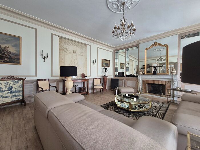 Maison à vendre - Clairac - 12 pièces - 7 chambres