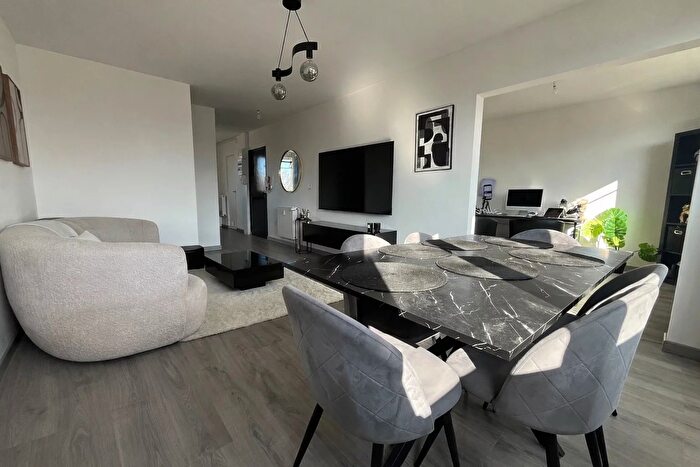 Appartement à vendre - Billère, Laffitte - 3 pièces - 2 chambres