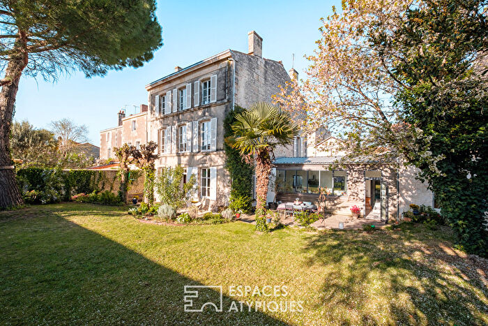 Maison à vendre - Niort, Centre-ville - 13 pièces - 7 chambres