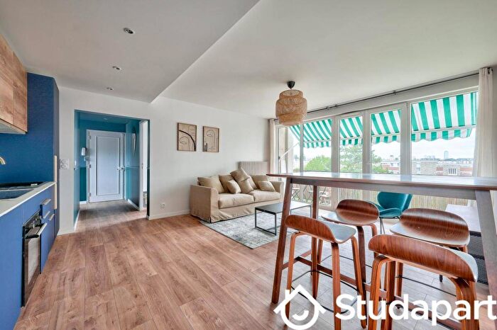 Appartement à louer - Les Boutareines, Villiers-sur-Marne - 1 pièce - 1 chambre