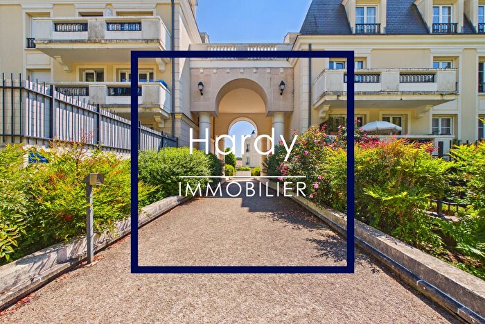 Osny, Liviliiers, Ennery, Zone Commerciale lOseraie - Appartement 5 pièces à vendre
