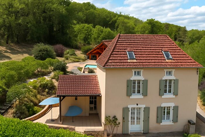 Maison à vendre - Dégagnac - 7 pièces - 5 chambres