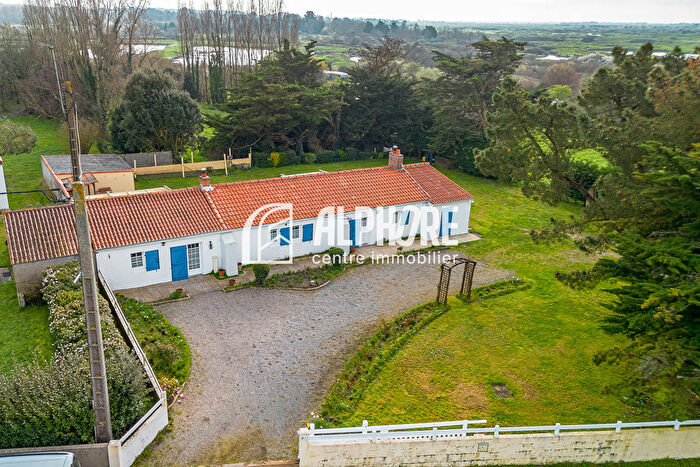 Maison à vendre - Les Moutiers-en-Retz - 6 pièces - 4 chambres