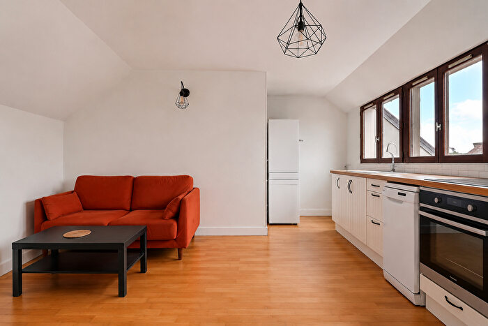 Appartement 3 pièces à Colombes, Centre-ville, à vendre