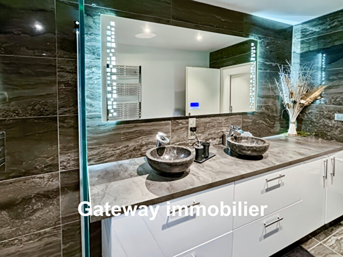 Appartement à vendre - Clermont-Ferrand, Cotes de Clermont - 4 pièces - 3 chambres