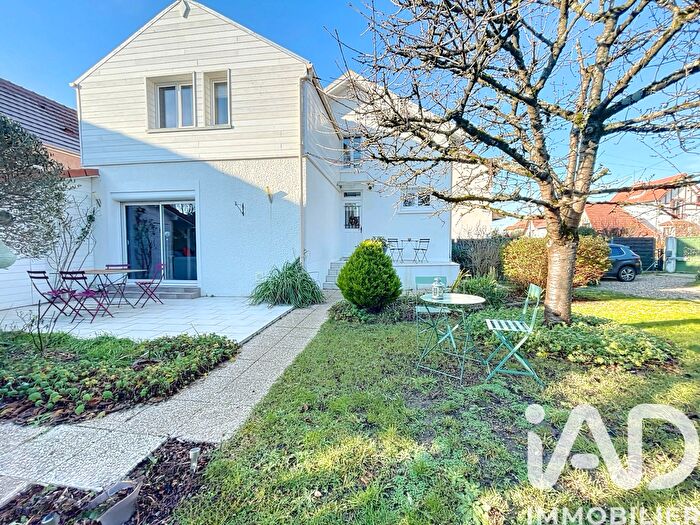 Maison à vendre - Sartrouville, La Plaine - 5 pièces - 4 chambres