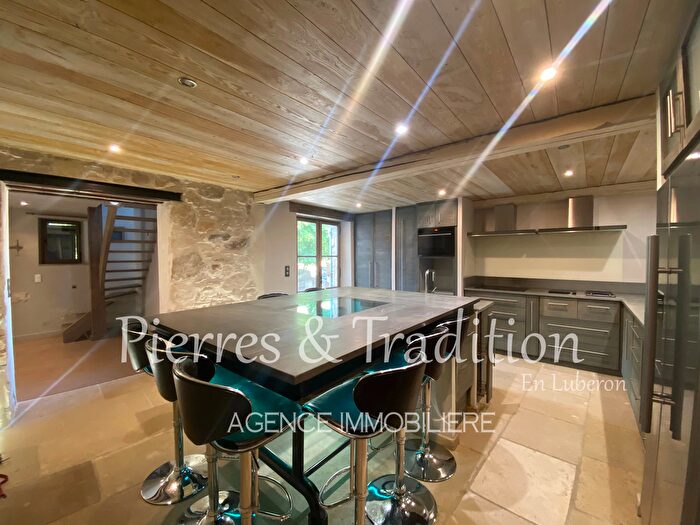 Apt : Maison 5 pièces à louer
