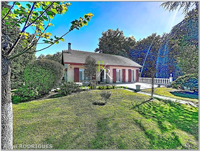 Serres-Castet : Maison 8 pièces à vendre