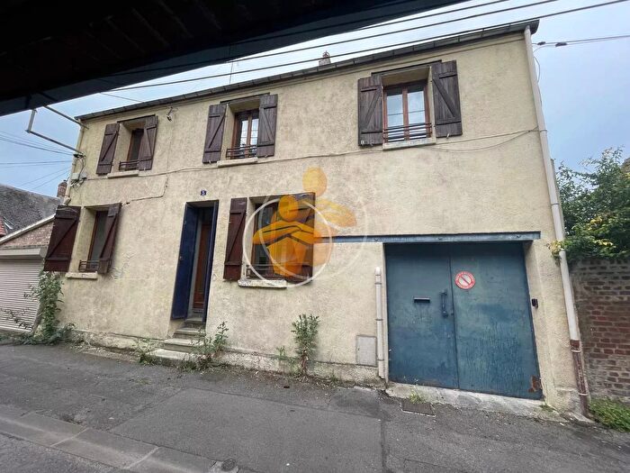 Maison à vendre - La Fère - 6 pièces - 5 chambres