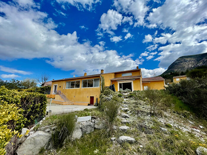 Maison à vendre - Nyons - 2 pièces - 4 chambres