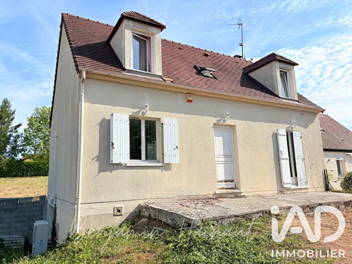 Maison 5 pièces à Lescherolles, à vendre