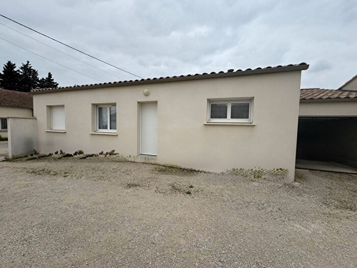 Maison à louer - Lirac - 4 pièces - 3 chambres