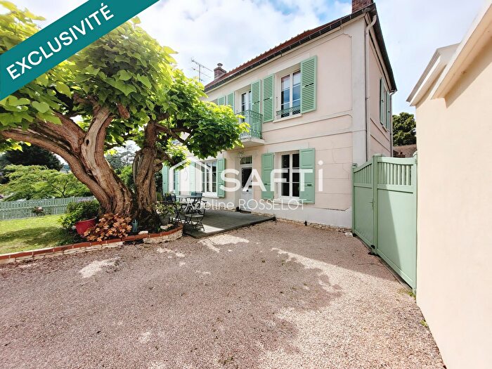 Pacy-sur-Eure : Maison 5 pièces à vendre