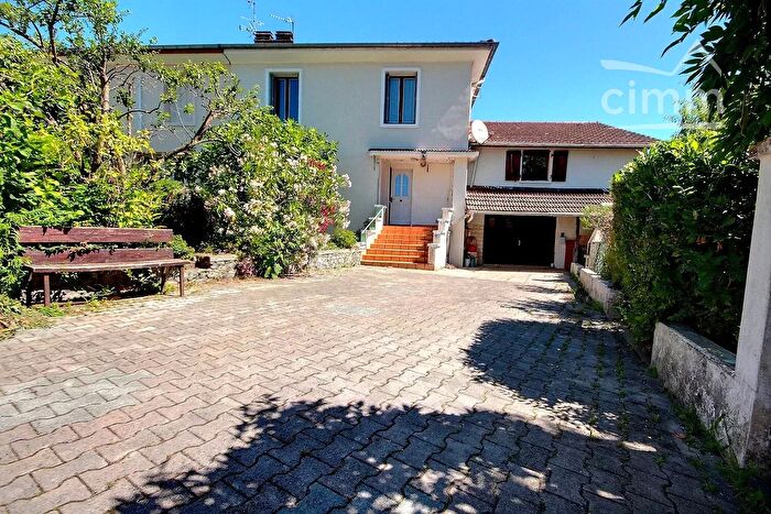Maison 5 pièces à Tencin, à vendre