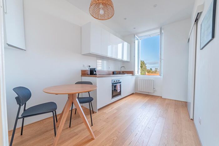 Appartement à louer - Nantes, Hauts-Pavés, Saint-Pasquier, Saint-Félix, Université - 1 pièce