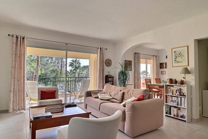 Appartement à vendre - Saint-Raphaël, Valescure, Vaulongue - 4 pièces - 2 chambres