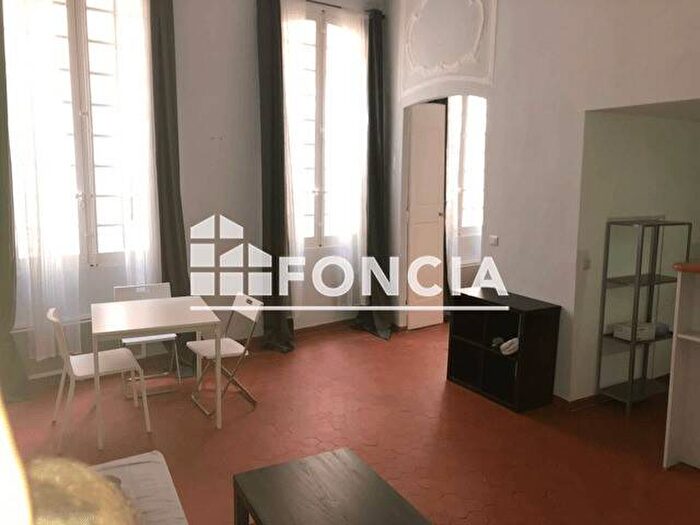 Centre Ville, Aix-en-Provence : Appartement 2 pièces à louer