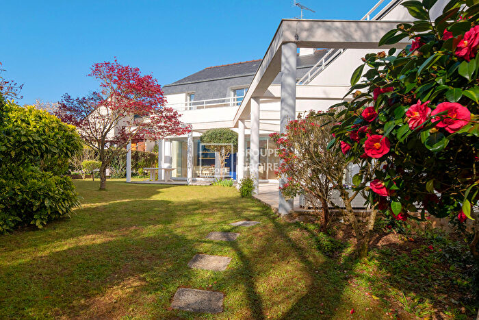 Cesson-Sévigné, Centre-ville, La Hublais, Beausoleil : Maison 8 pièces à vendre