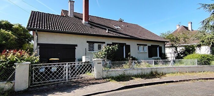 Maison 7 pièces à Châtellerault, à vendre