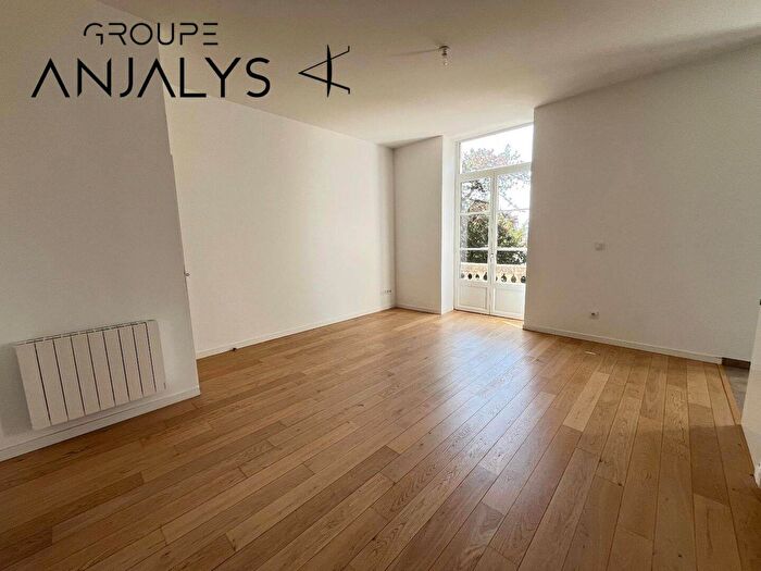 Centre Ville, Tassin-la-Demi-Lune - Appartement 2 pièces à louer