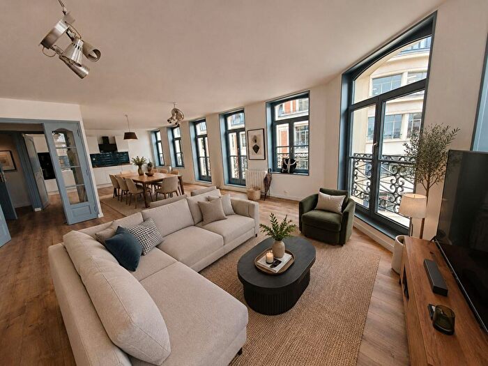 Appartement 4 pièces à vendre à Lille, Centre-ville, Euralille