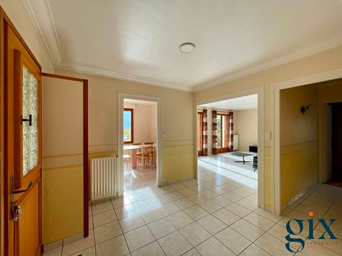 Maison à louer - Corbonne-Centre-Maréchaux, Saint-Ismier - 7 pièces - 5 chambres